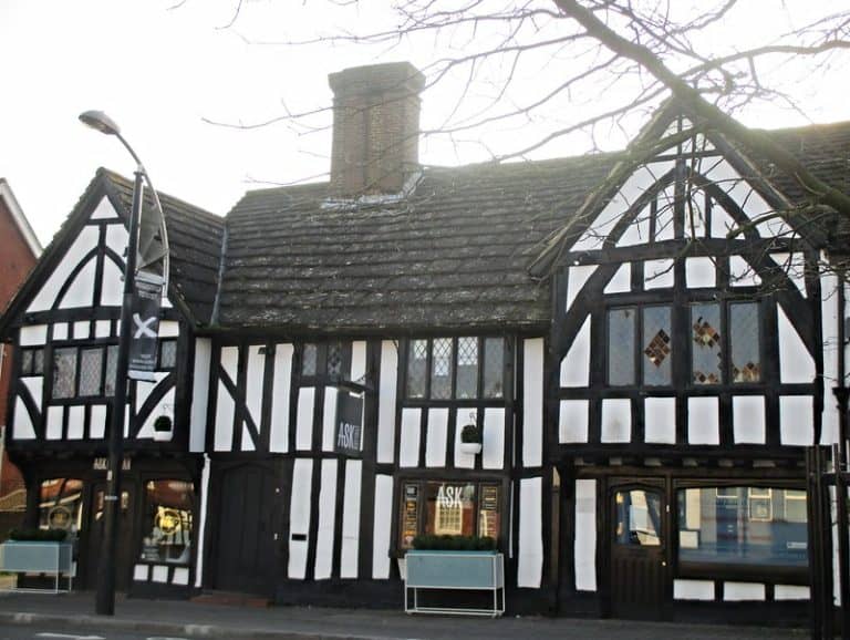 Things to do in Crawley - United Kingdom - Travelodium Travel Magazine